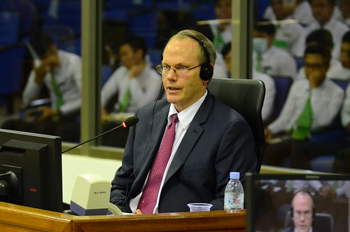 Alexander Hinton IT CAN HAPPEN HERE: White Power and the Rising Threat ...